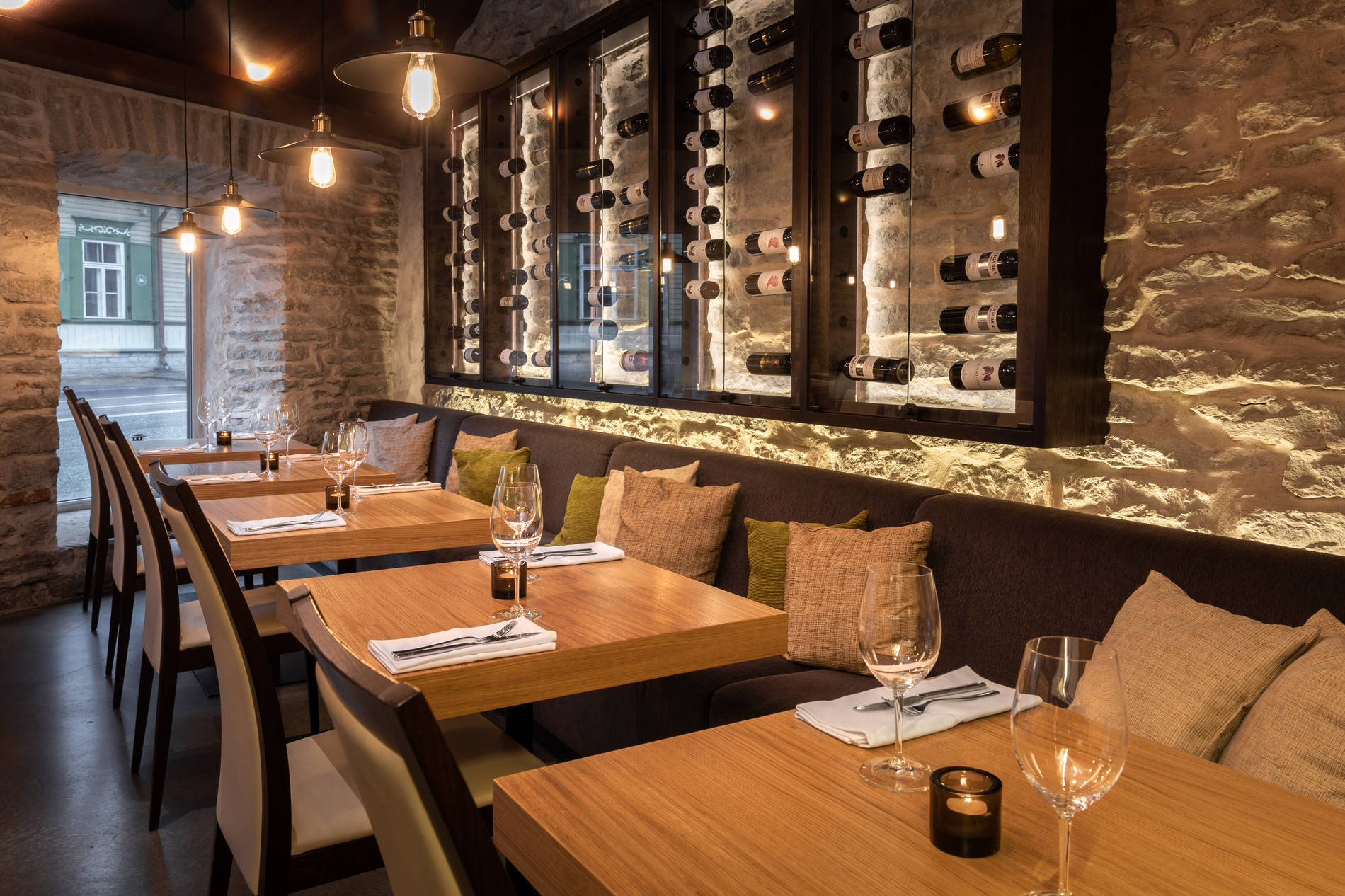 OTTO’s Wine & Tapas Bar